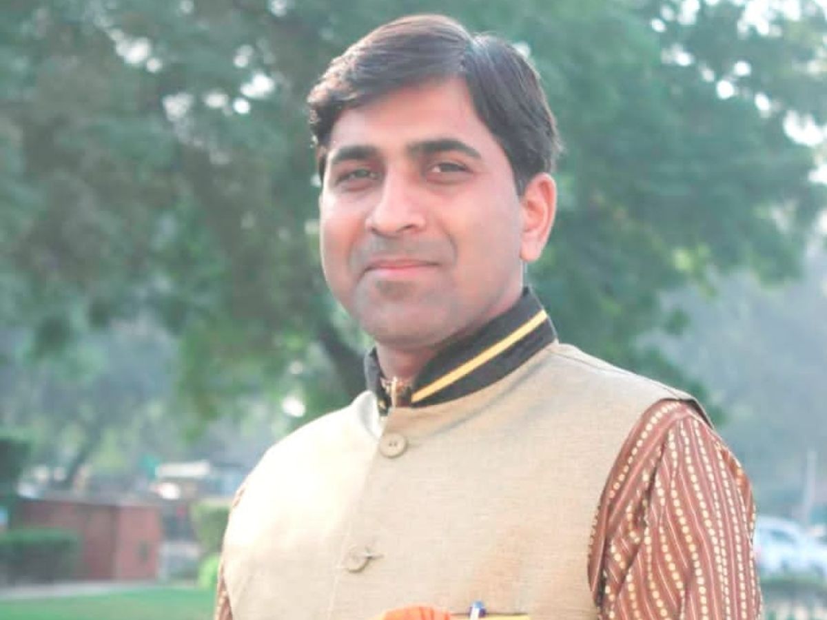 Vikas Dixit's Instagram, Twitter & Facebook on IDCrawl