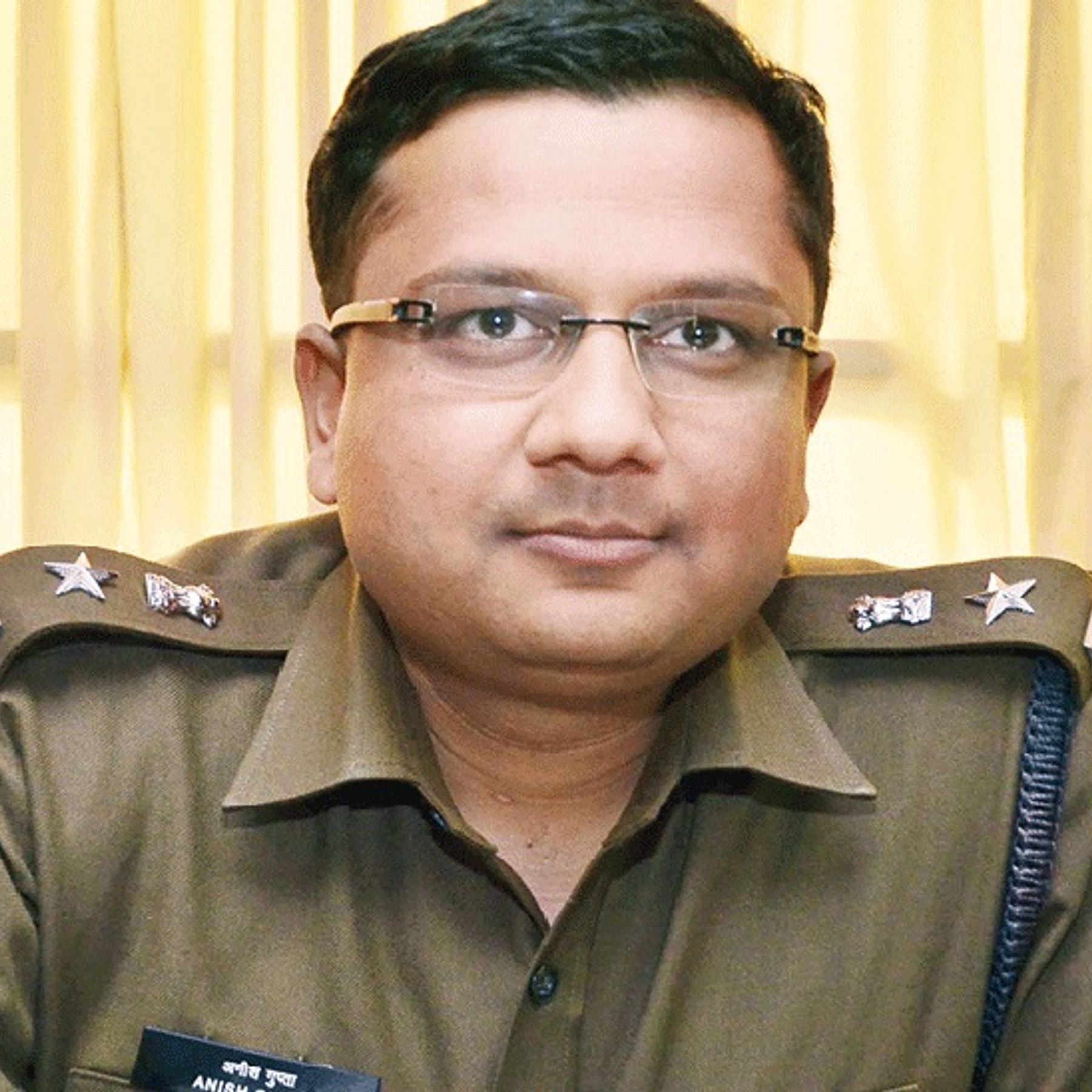6 IPS अफसरों का ट्रांसफर, तेज तर्रार IPS अनीश गुप्ता बने रांची DIG, इस ...