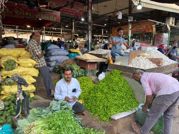 Kalupur vegetable market can be a super spreader, trader and consumer ...