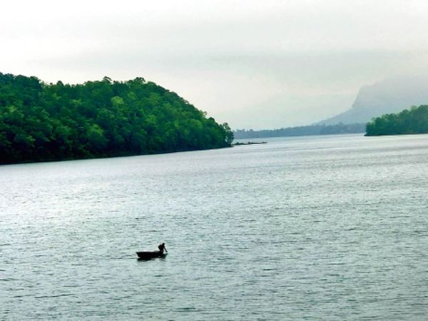 Bango dam capacity 359.66 meters, water level has reached 357.02 meters ...