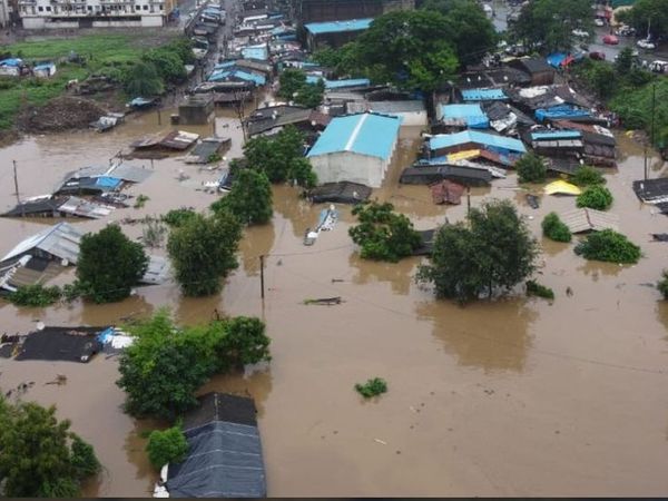 5 inches of rain in Surat's Umarpada, water is flowing everywhere, arms ...