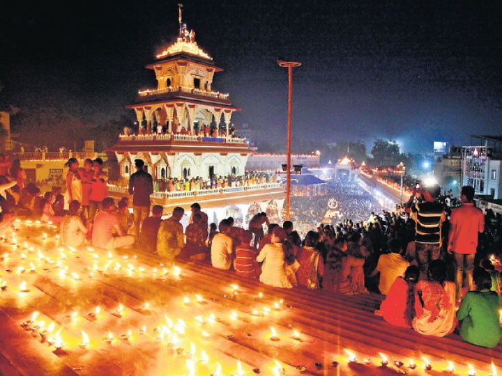 Santram temple decorated at Dev Diwali celebration | नडियाद का संतराम ...