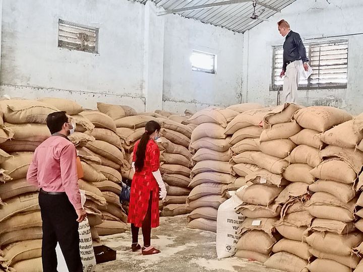 Checking of Gandhinagar Squad in government grain godown, more than ...
