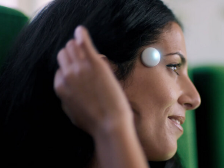 Meet the AI companion that might soon read your mind-AI device that ...