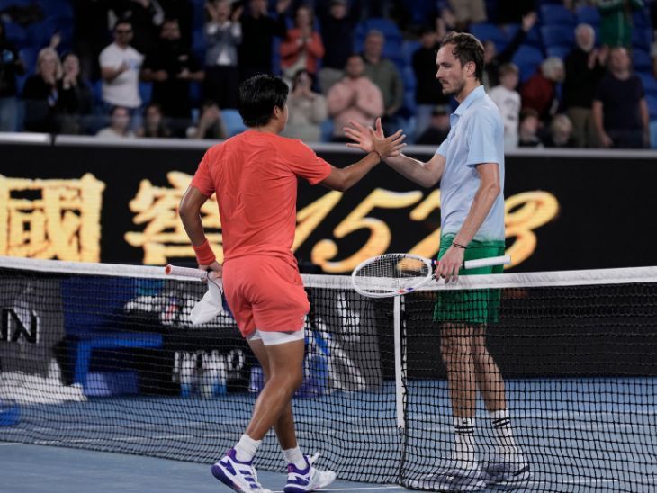 Medvedev stunned by teenage qualifier Learner Tien in Australian Open ...