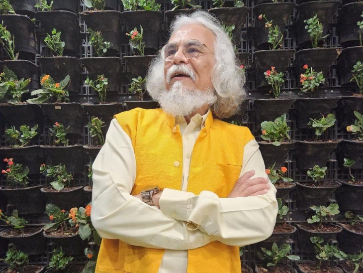 Gujrati writer-poet Tushar Shukla’s journey from Shri to Padma Shri