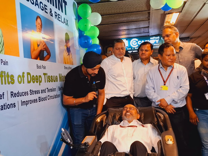 Kolkata Metro Launches new commuter facilities: Digital lockers ...