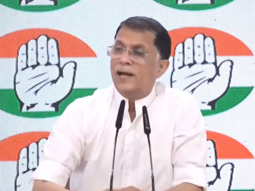 Congress says PM Modi speaks like Prem Chopra, Paresh Rawal Pawan Khera ...
