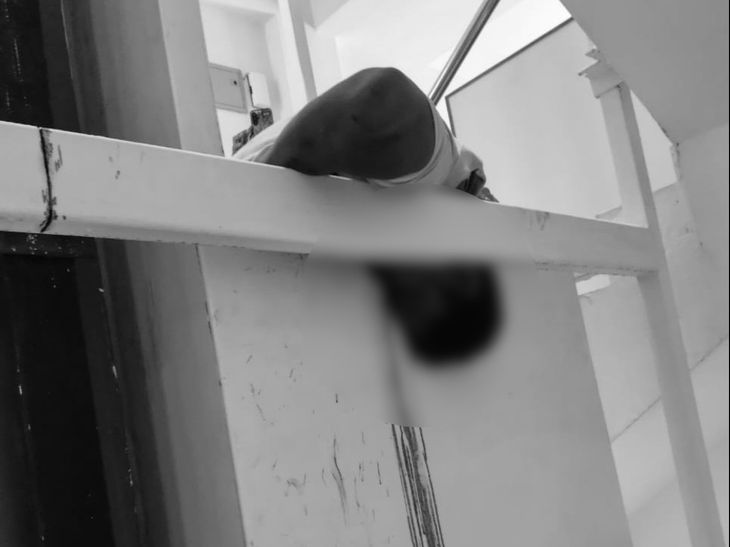 Man dies as head gets stuck between lift and angle; Body handed over to ...