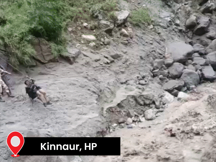 21 districts in UP affected by floods: Govt school collapses in Hapur ...