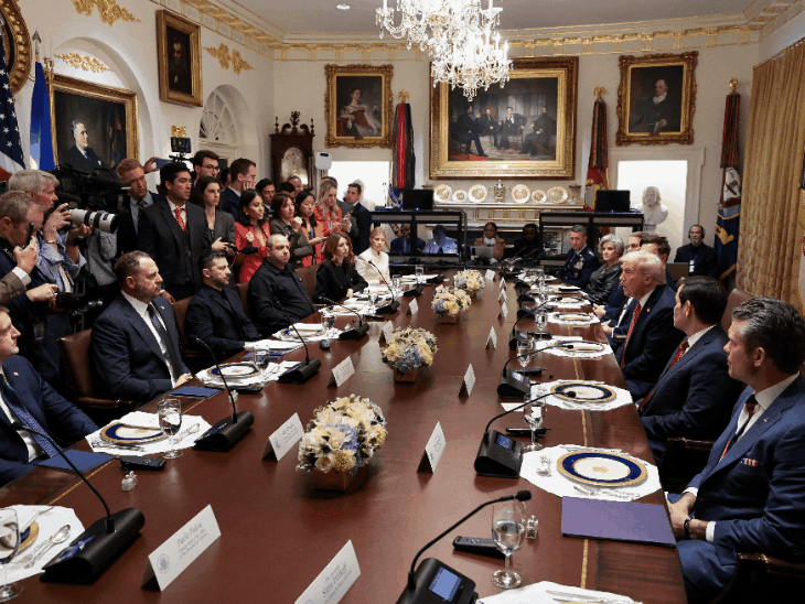 Zelensky meets Trump in Washington seeking Tomahawk missiles for Ukraine | Bhaskar English