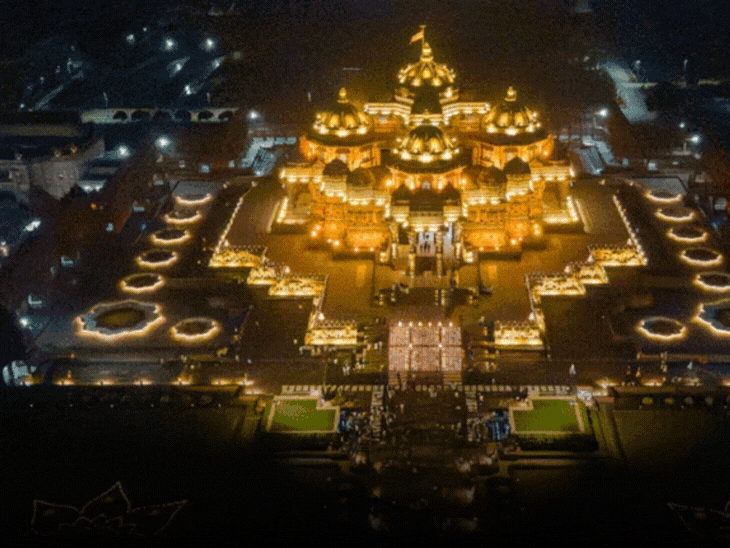 Diwali 2025: Operation Sindoor at Lal Chowk, PM Modi, World Photos