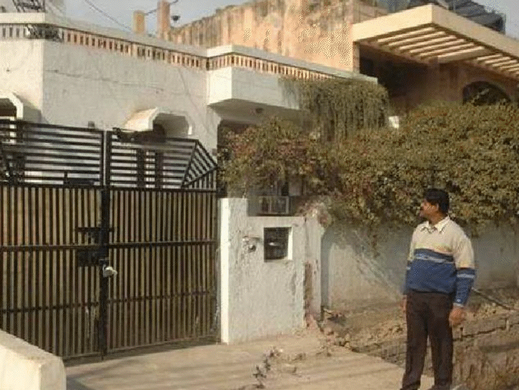 Noida Nithari Serial Murder; Moninder Singh Pandher | Surinder Koli