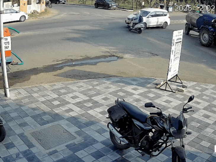 Sama crossroads turns hotspot for repeated accidents Fourth crash in 5 ...