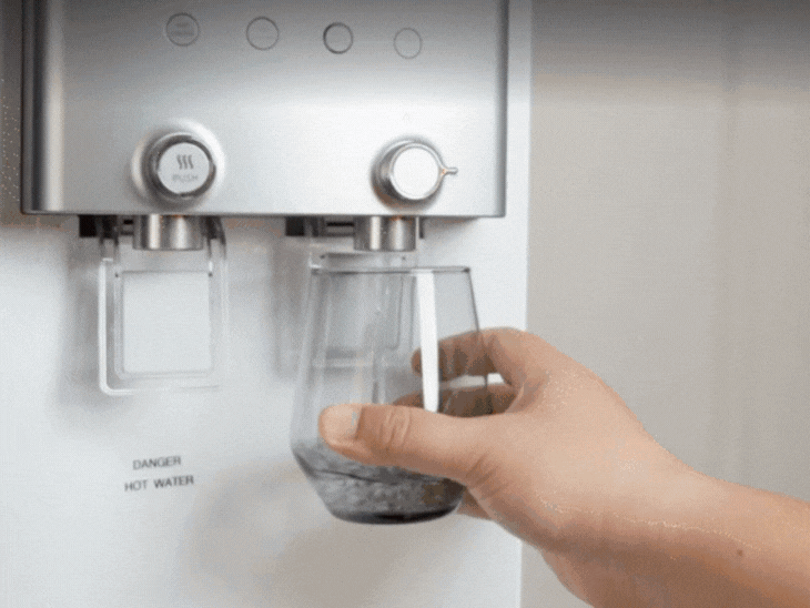 Dirty water purifier? Spot the signs and clean It yourself