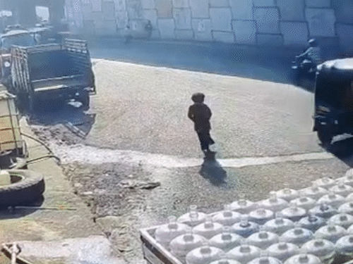 4 children go missing in Surat over 10 days Police review CCTV footage ...