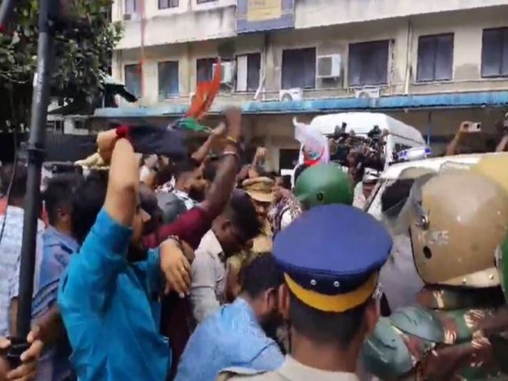 Man held for indecent acts at temple in Hyderabad; BJP, Hindu outfits ...