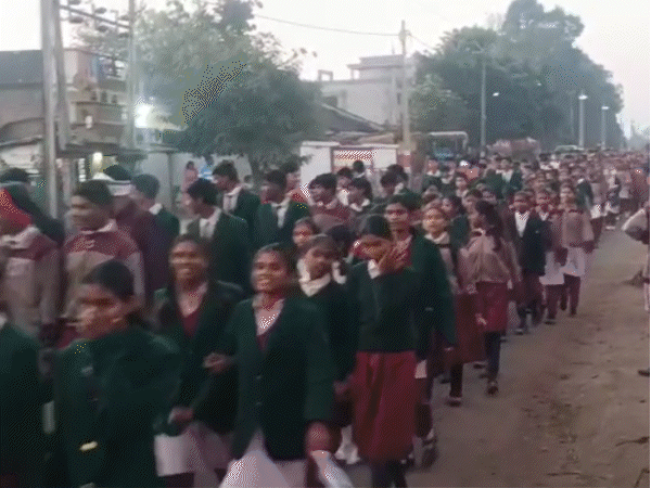 Eklavya School Principals Comment Sparks Student Outrage in Harda