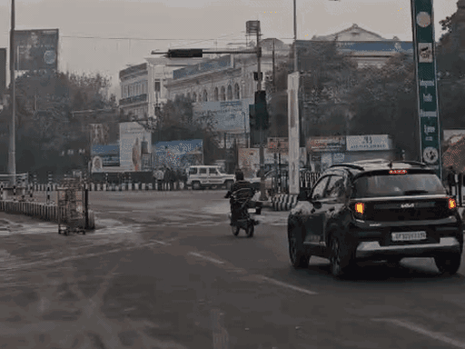 UP Cold Intensifies; Ayodhya Coldest | Rain & Storm Alert in 20 Districts