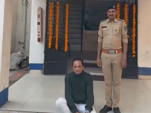 Jacob Martin Drunk Driving Accident in Vadodara | Former Cricketer Booked