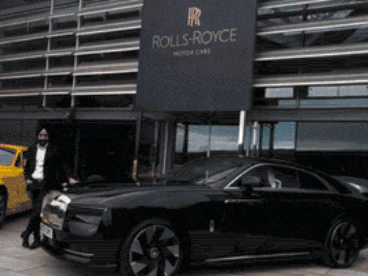 Rolls-Royce Turbans & BOMB Bluetooth | Flight Emergency UP