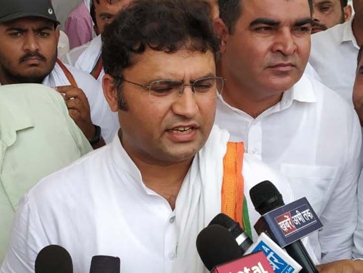haryana news Bhupender Hooda did not come Ashok tanwar meeting in Gurgaon