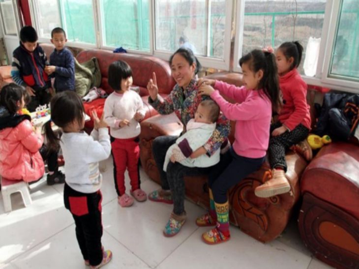 China Love Mother Li Yanxia Jaild For Fraud | 118 बच्चों को गोद लेने ...