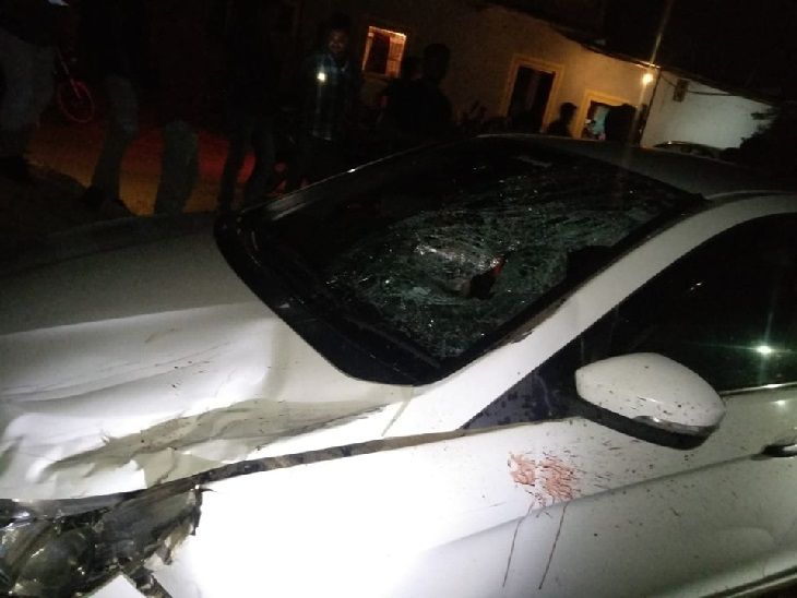 Palamu News Two policemen crushed by car rider during vehicle checking ...
