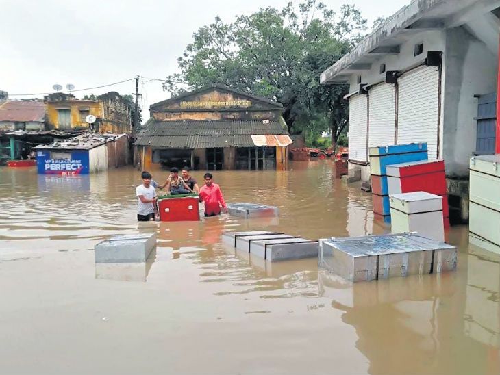 Timarni, 6.31 inches of rain in 2 hours shifted 450 people to the night ...