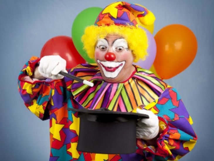 clowns reach the world of social media, movie, fashion | फिल्मों के बाद ...