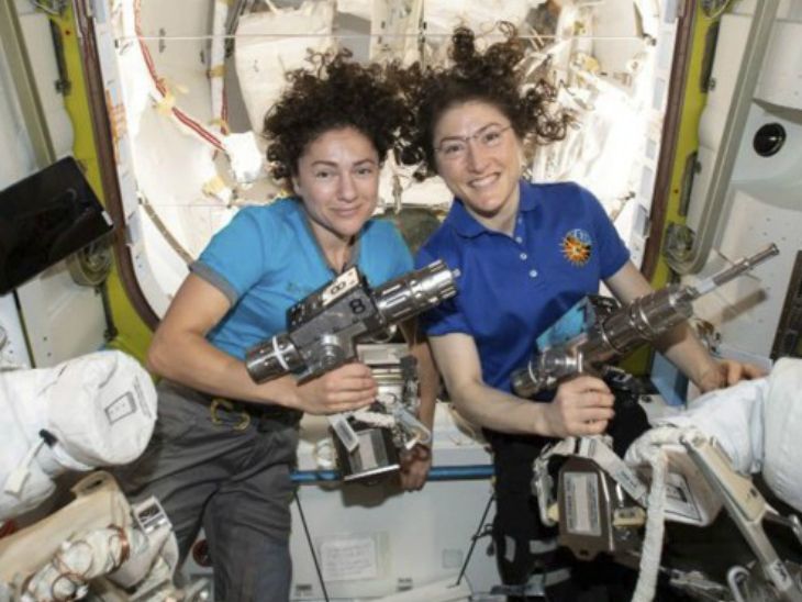 Astronauts Christina Koch and Jessica Meir complete the first spacewalk ...