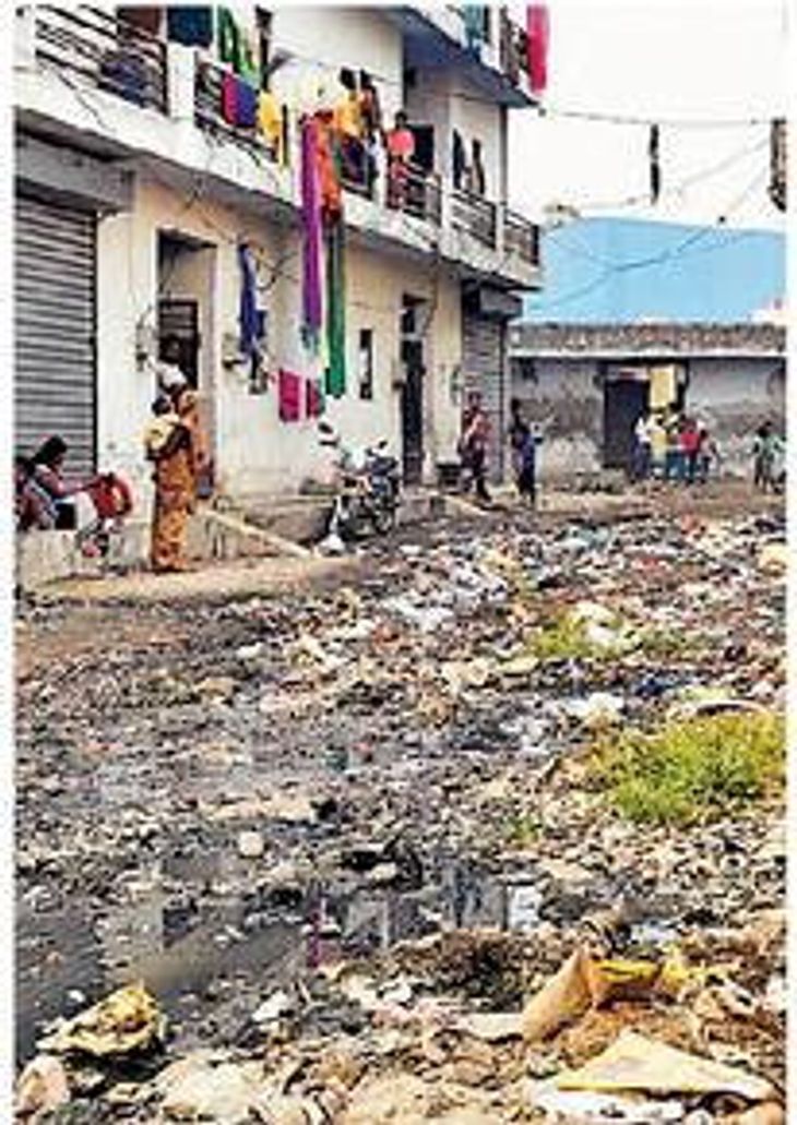 Ludhiana News - one member of each house is sick yet the sewer has ...