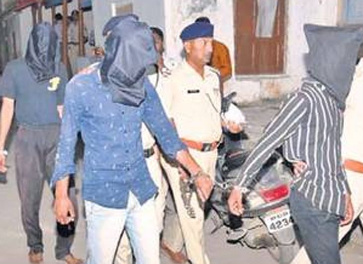 Hammals shot and killed a mandi businessman | हम्मालों को पता था रोज ...