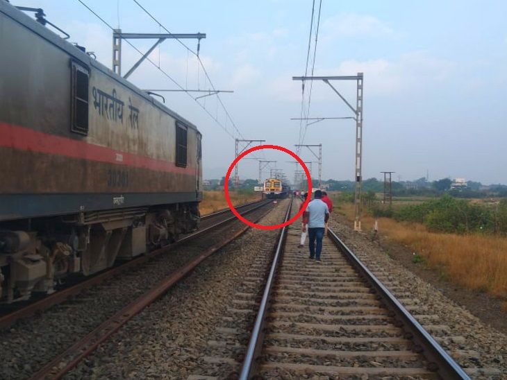 When two trains came face to face on the same track, the video went viral