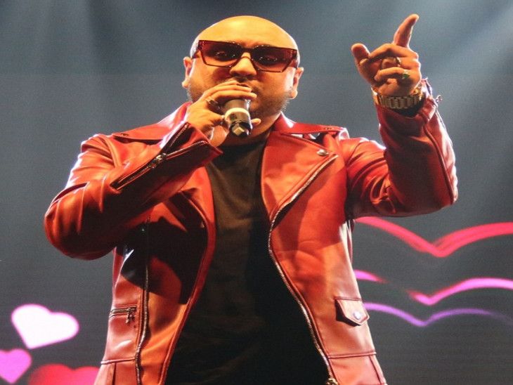 Bollywood singer B-Prak performed hit numbers in live concert | बॉलीवुड ...