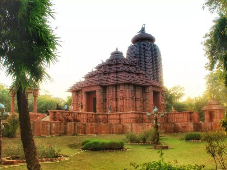 This Sun Temple is built on the lines of the ancient Sun Temple of ...