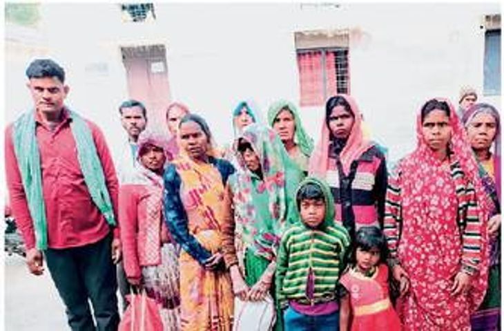 Ganjbasoda News - mp news residents of barodia rampur forced to bring ...