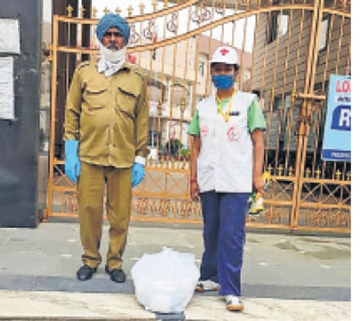 Eating selflessly at quarantine centers in the shadow of Caraina, the ...