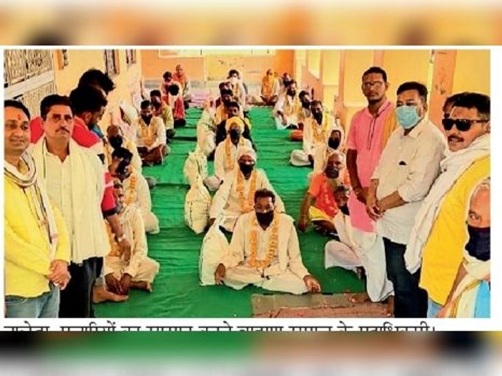 In Talera, distributing ration kits and masks honoring priests