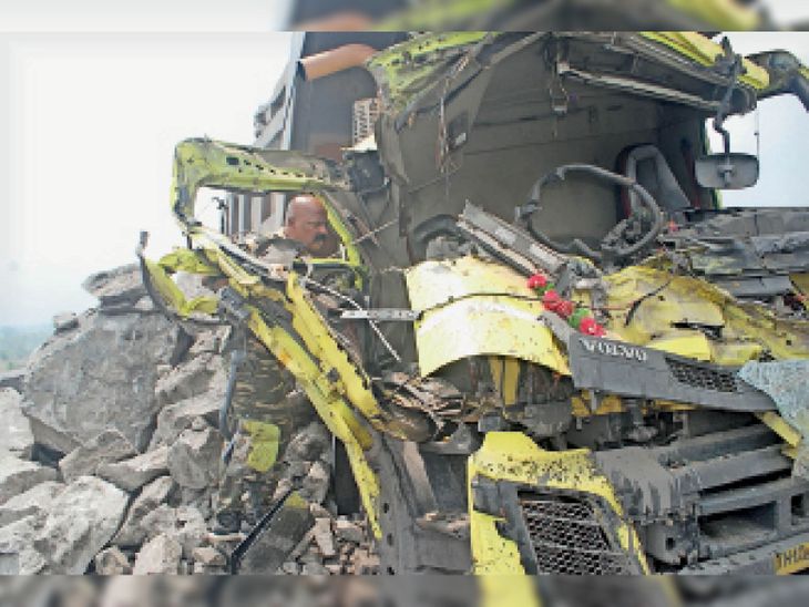 One Volvo driver was killed and another seriously injured in an ...