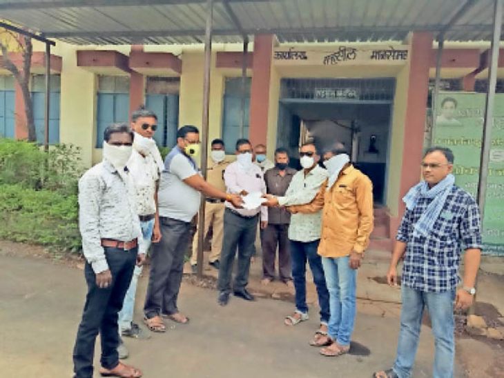 Memorandum submitted against the death of Hathini in Kerala | कार्रवाई ...