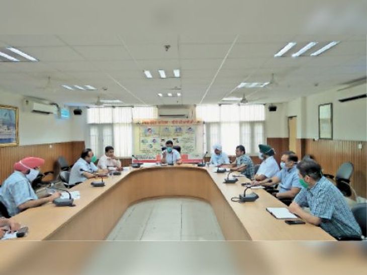 Doctors, police, Asha workers, administrative officers will go door to ...