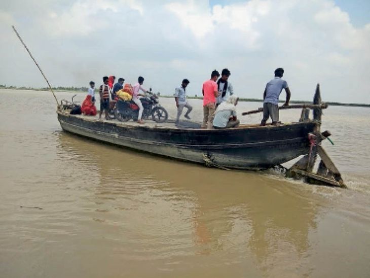 Mudi river stream in Maksudpur from pilot channel built from 16 crore ...