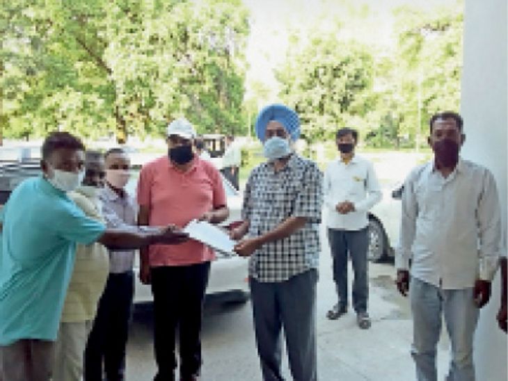 BBMB Mazdoor Bhalaya Sangathan submits memorandum to Chief Engineer ...