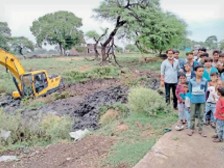 Deepened the Ganges drain so that water does not accumulate in the rain ...