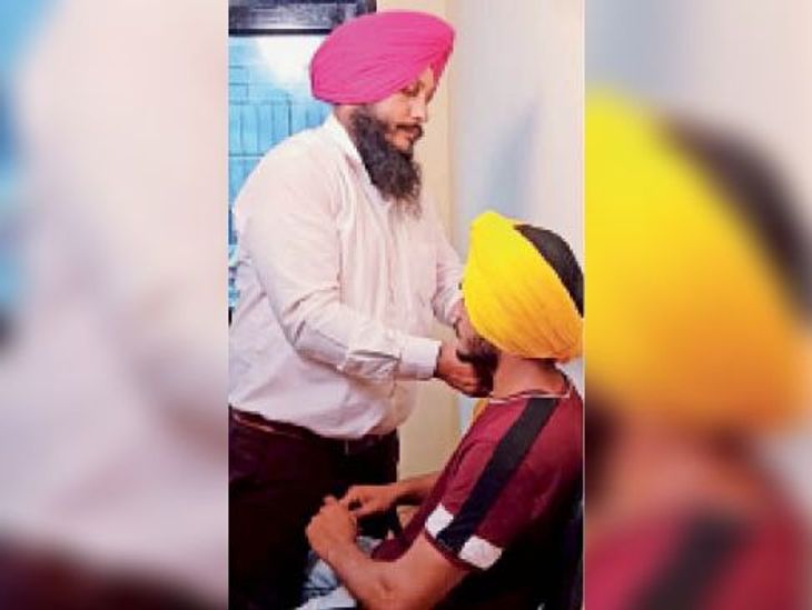Sardaris Trust set up online Dastar Sikhlai Camp