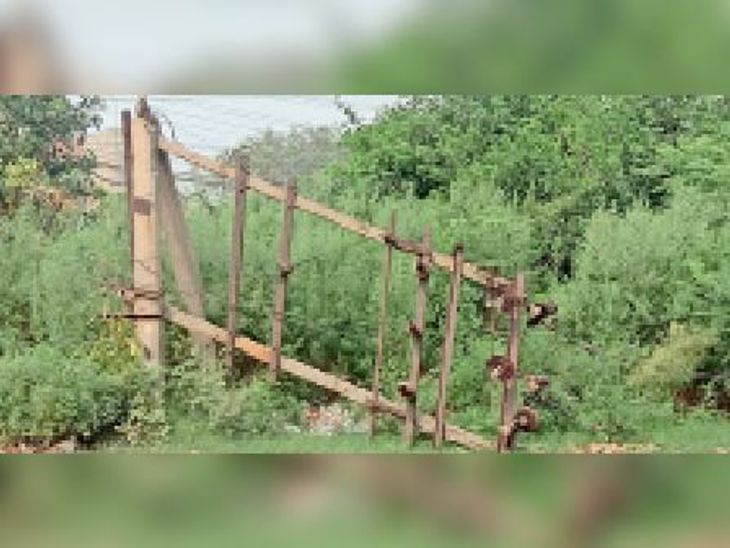 Electrical power of Gadaipur lost due to breaking of the pillar of 11 ...