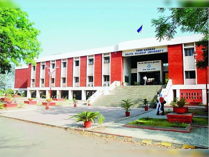 The term of four members of the government nomination of the syndicate ...