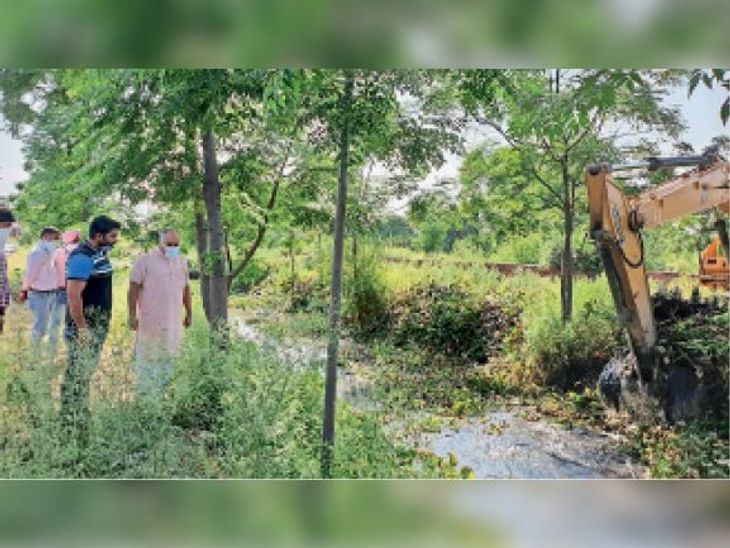 Cleanliness of 17 km long drain begins from Hasanpur to Jacob Drain ...