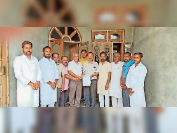 Deepak Awla presented an amount of 15.87 lakhs for the development of ...